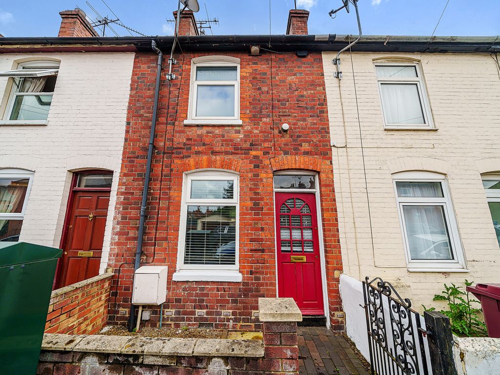 2 Bed Terraced House For Sale In Cardiff Road Reading Berkshire Rg1