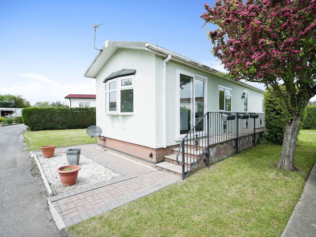 2 bed mobile/park home for sale in Adbolton Lane, West Bridgford ...