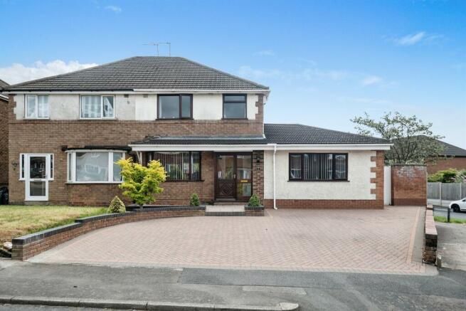 3 bed property to rent in Highland Road, Great Barr, Birmingham B43, £ ...