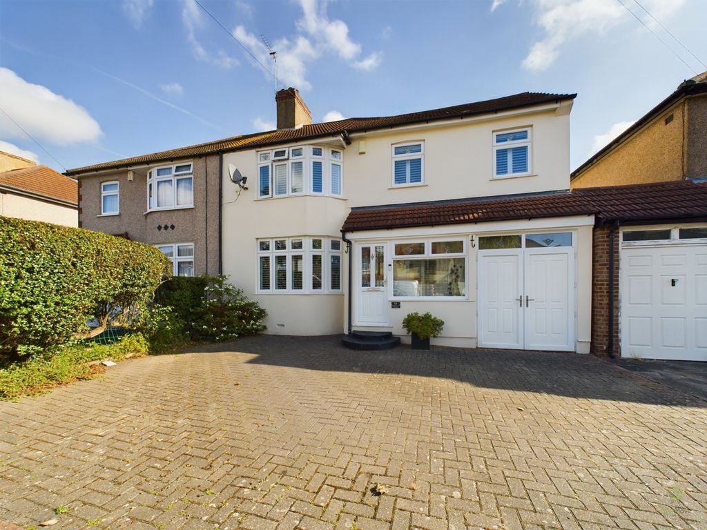 3 Bed Terraced House For Sale In Lansdowne Avenue Bexleyheath Da7 £