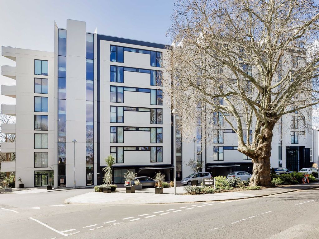 2 bed flat to rent in Colonial Drive, Bollo Lane, London W4 - Zoopla