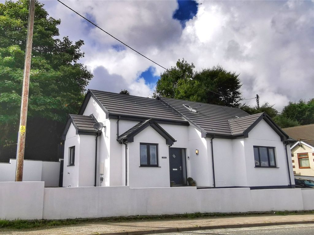 3 bed bungalow for sale in Penwithick Road, Penwithick, St. Austell ...