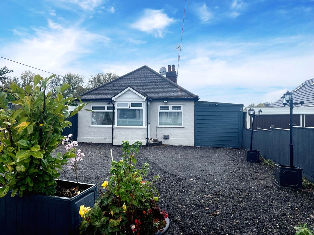 2 bed detached bungalow for sale in Bennetts Avenue, West Kingsdown ...