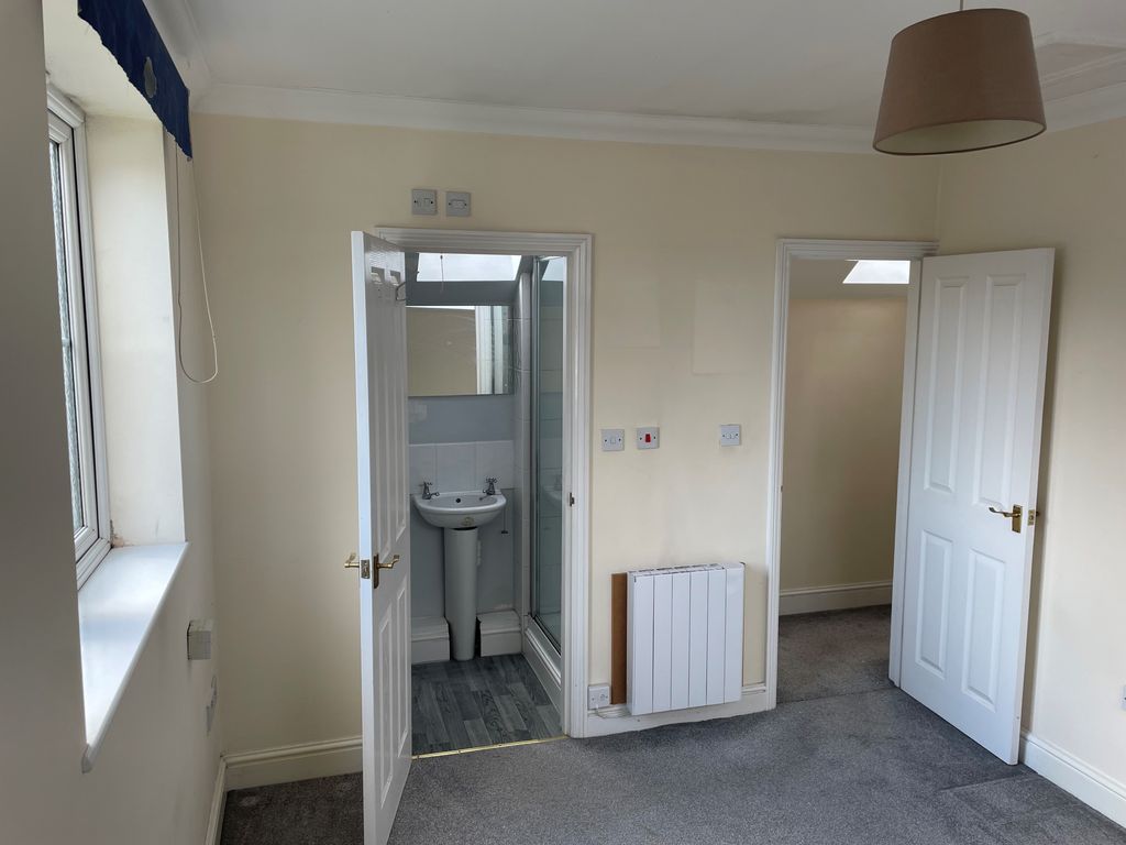 1 bed cottage to rent in Rainsford Road, Chelmsford CM1 - Zoopla