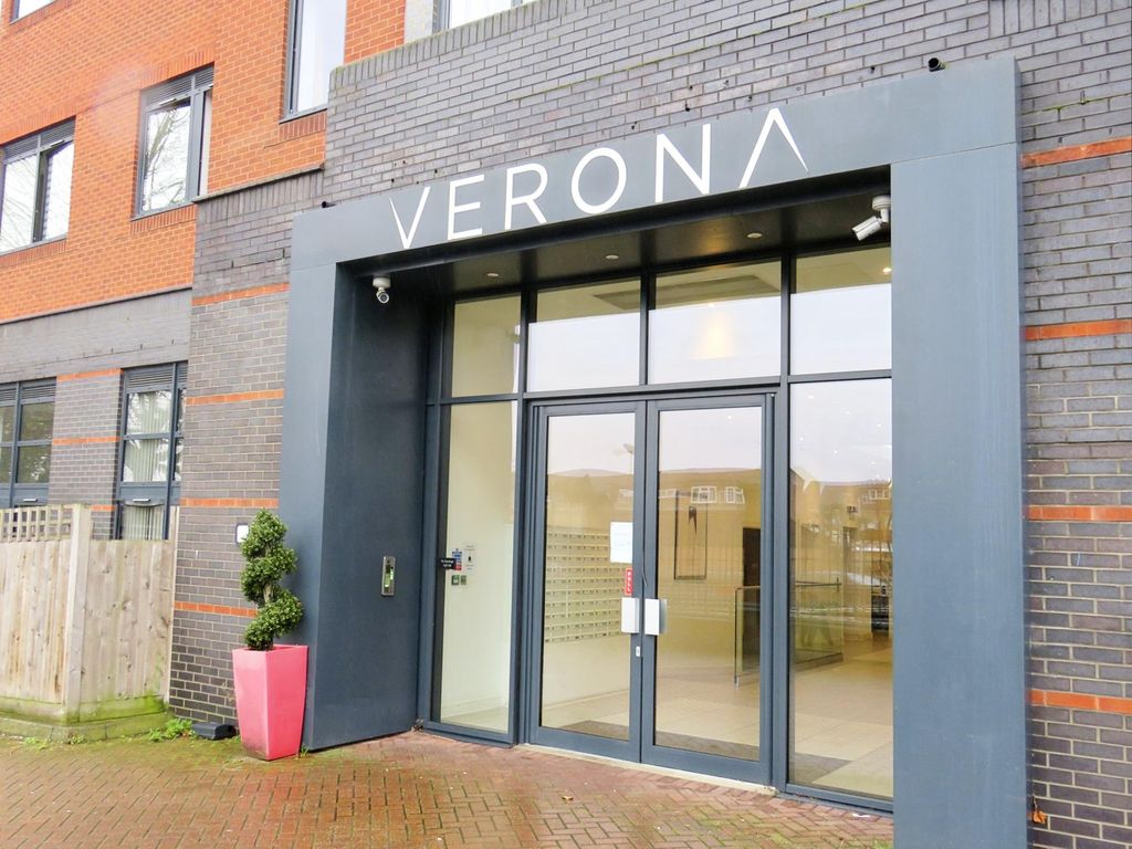 1 bed flat for sale in Wellington Street, Slough SL1 - Zoopla