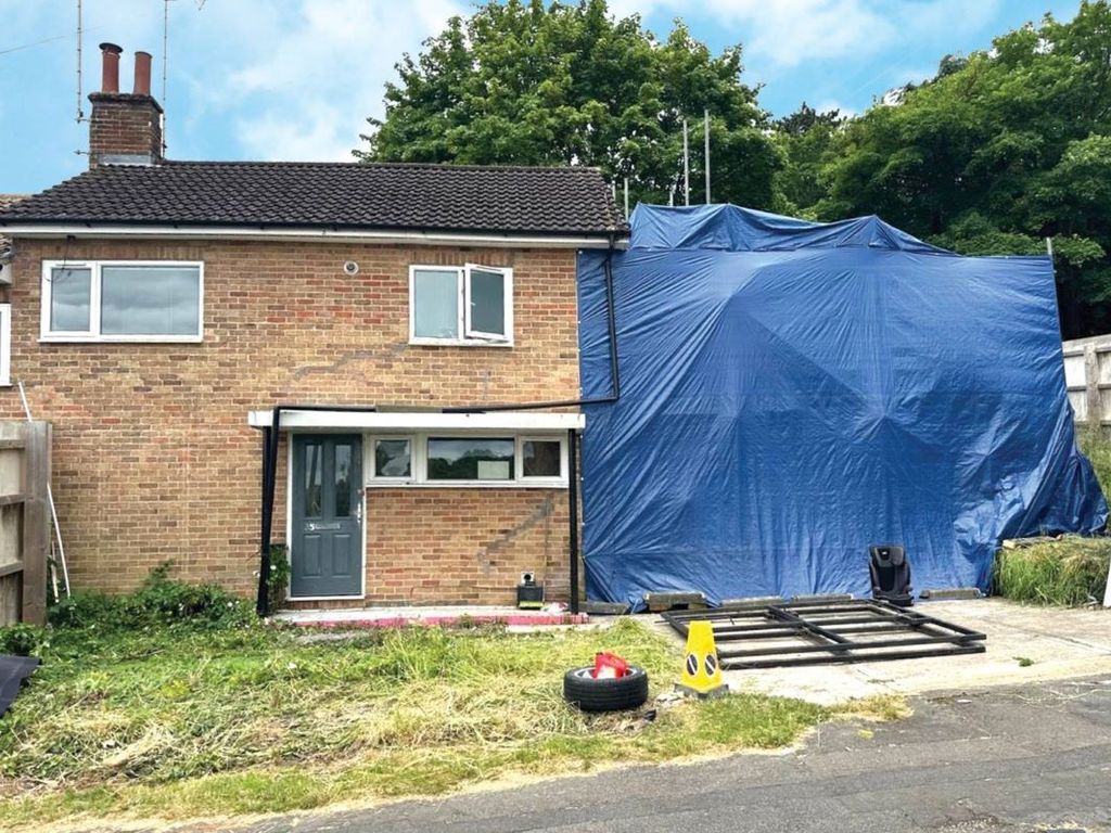 3 bed end terrace house for sale in 35 Crisp Road, Henley-On-Thames ...