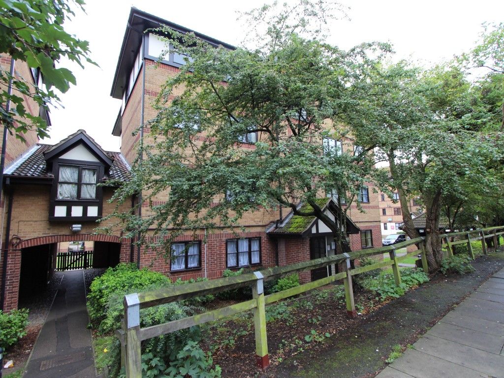 1 bed flat to rent in Somerset Gardens, White Hart Lane, London N17 ...