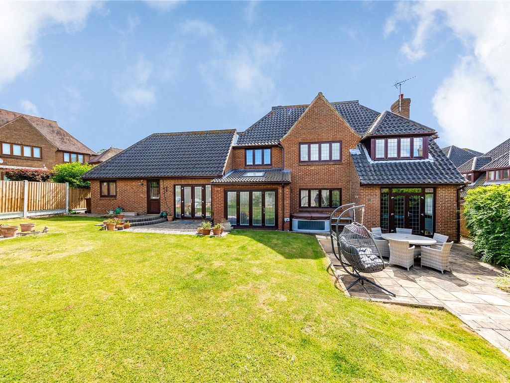 4 Bed Detached House For Sale In Celeborn Street South Woodham Ferrers