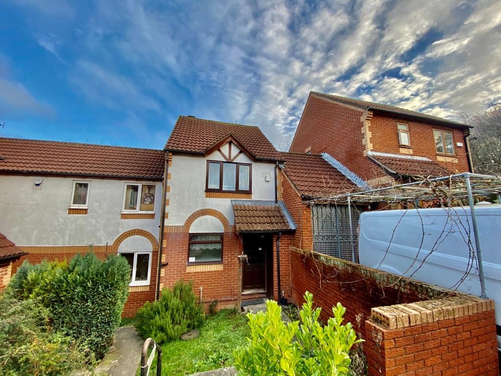 2 bed property to rent in Clay Bottom, Fishponds, Bristol BS5, £1,200 ...