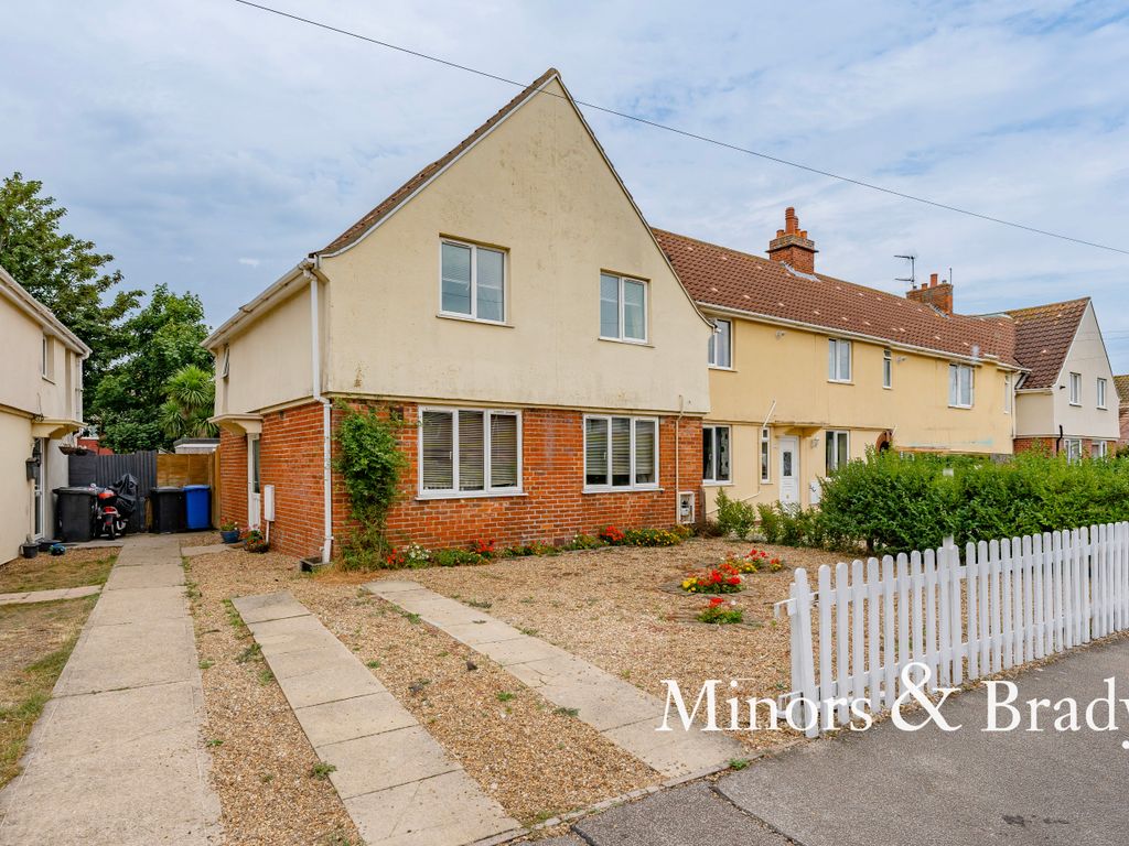 3 bed semi-detached house for sale in Love Road, Lowestoft NR32 - Zoopla