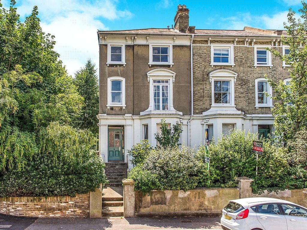 2 bed flat for sale in Surbiton Road, Kingston Upon Thames KT1, £ ...