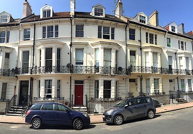 Studio to rent in Powis Road, Brighton, East Sussex. BN1, £875 pcm - Zoopla