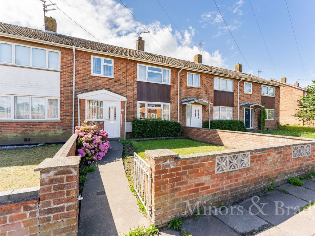3 bed terraced house for sale in Spashett Road, Lowestoft NR32 - Zoopla