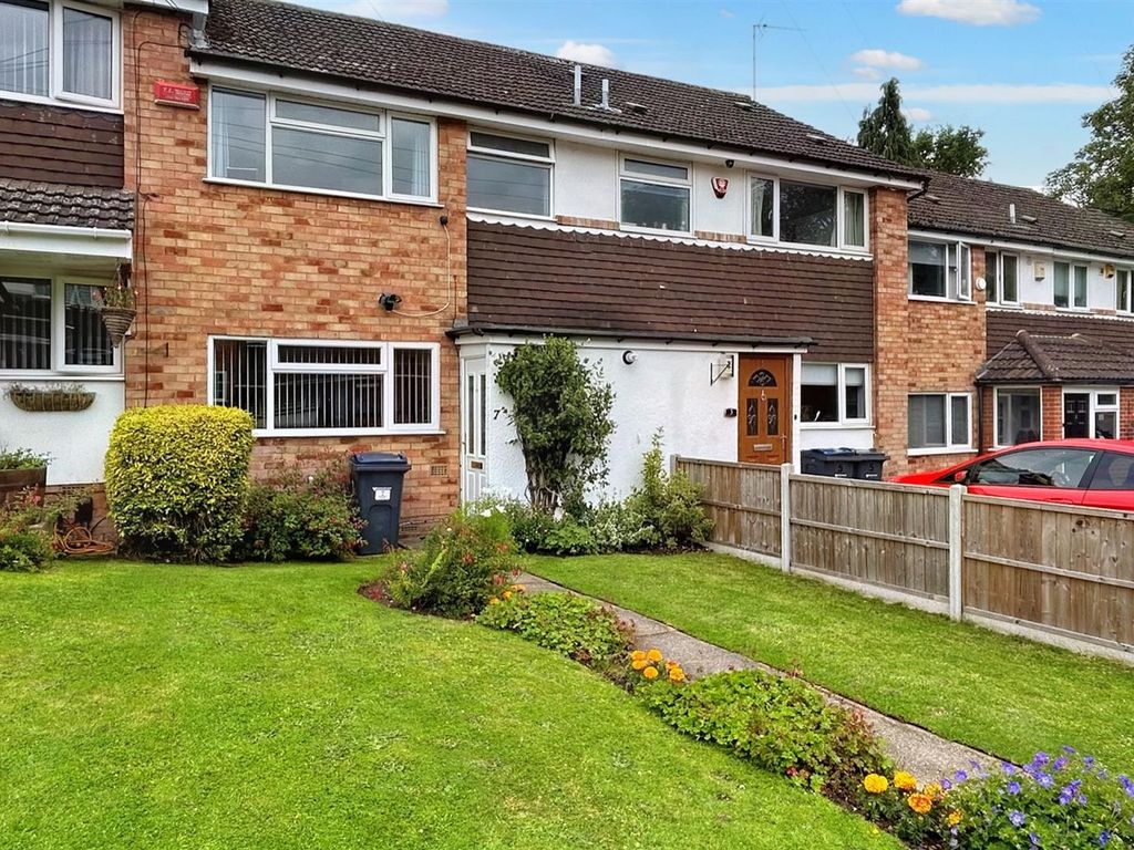3 Bed Terraced House For Sale In Downcroft Avenue Kings Norton