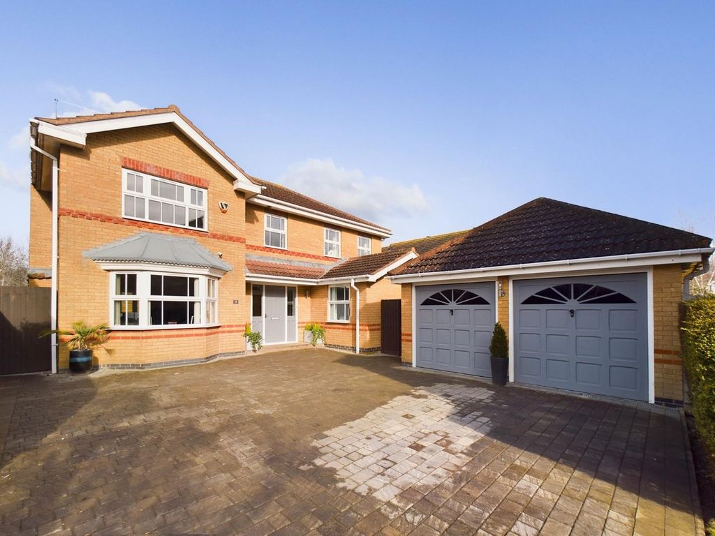 4 bed detached house for sale in Woodgate Road, Wootton, Northampton ...