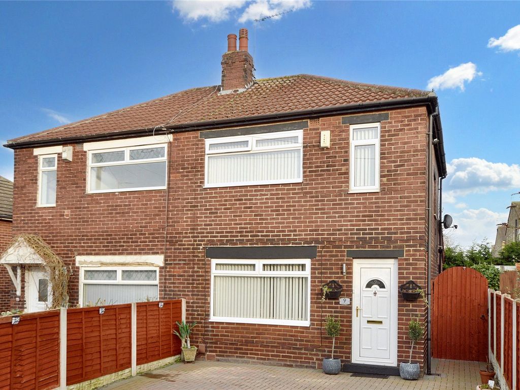 3 Bed Semi Detached House For Sale In Prospect Avenue Pudsey West