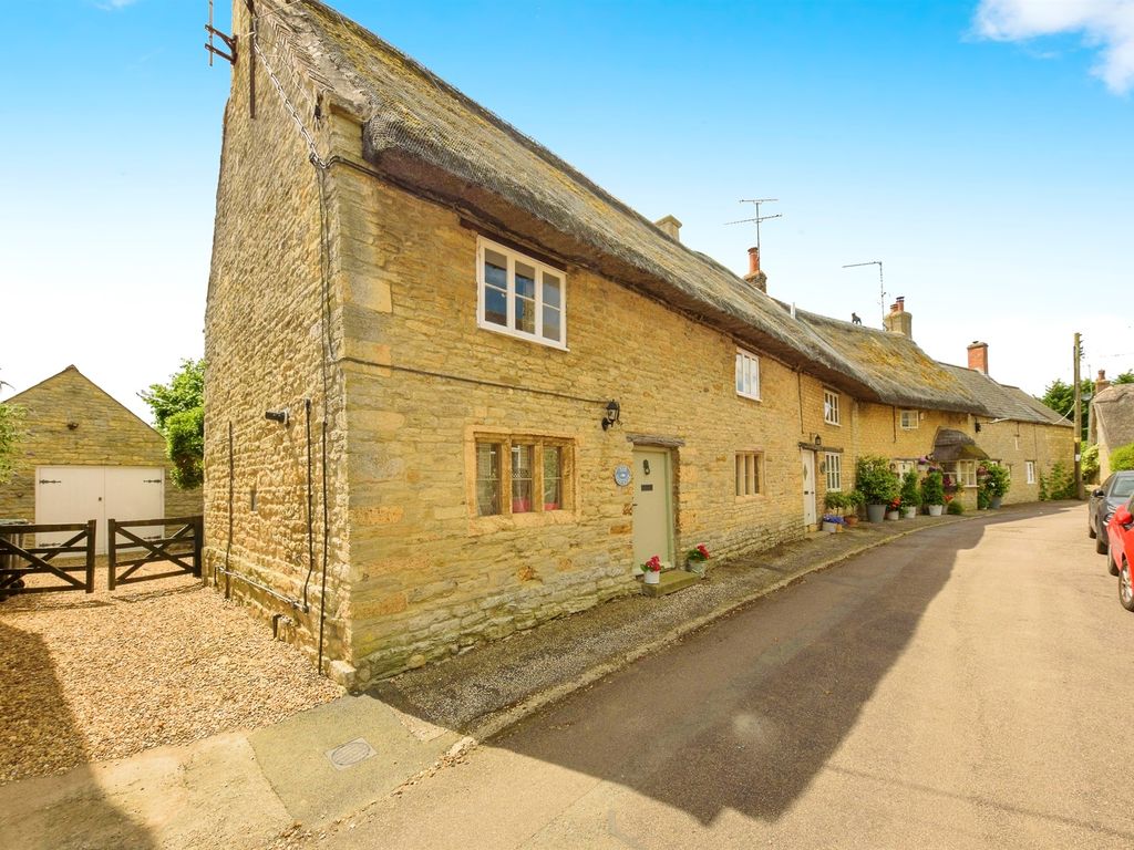 2 bed cottage for sale in Church Street, Polebrook, Peterborough PE8, £ ...