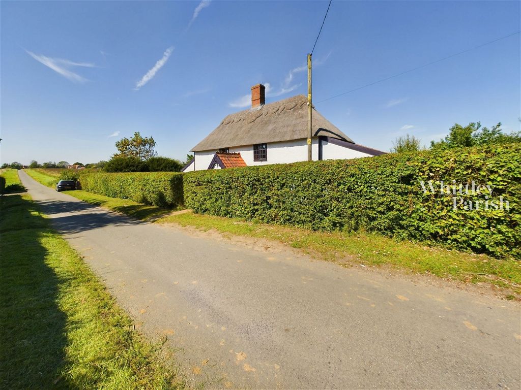 3 bed cottage for sale in Watering Road, Hoxne, Eye IP21, £400,000 - Zoopla