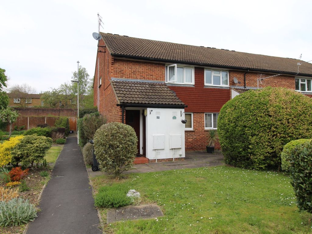 1 bed maisonette to rent in Willowmead, Hertford SG14 - Zoopla