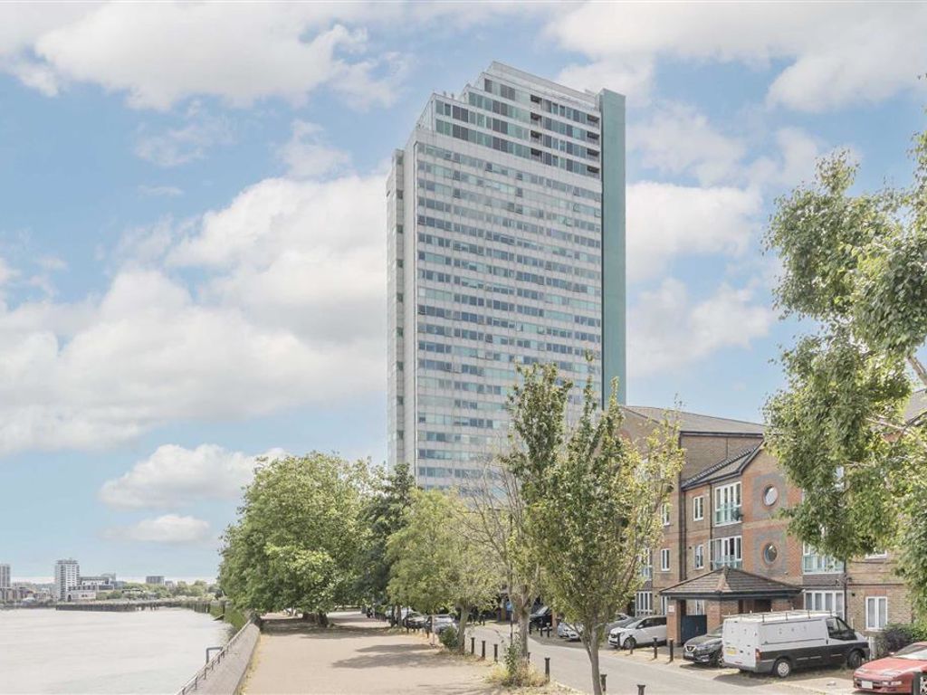 2 bed flat for sale in George Beard Road, London SE8, £370,000 - Zoopla