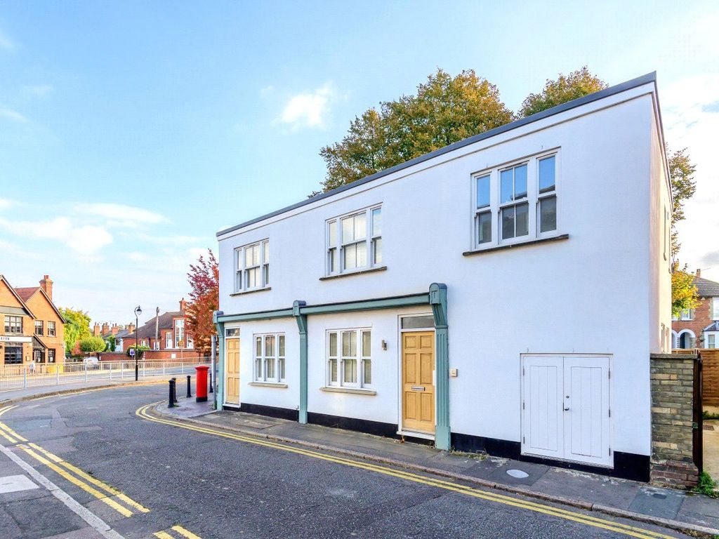 2 bed flat for sale in Guildford, Surrey GU1 - Zoopla