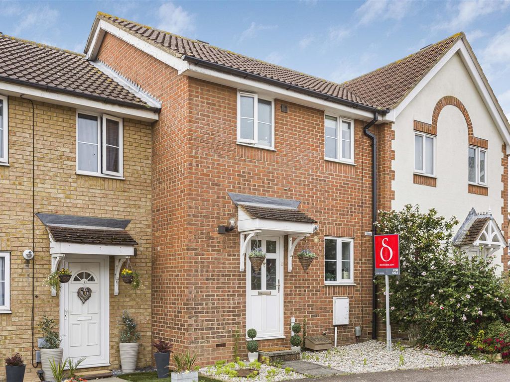 3 Bed Terraced House For Sale In The Briars Hertford Sg13 £425 000