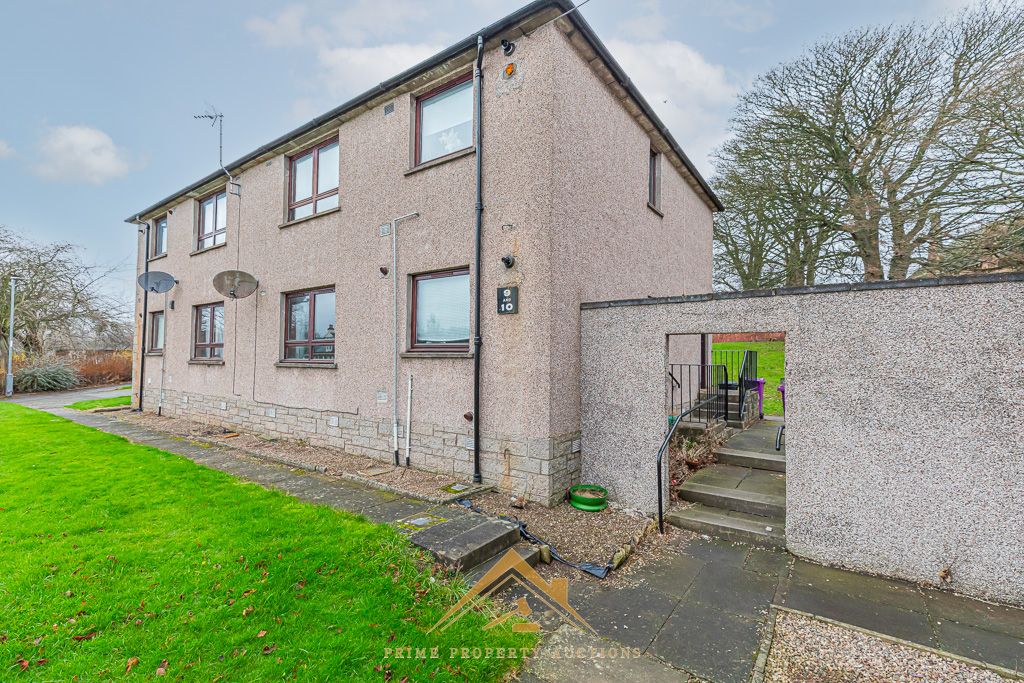 1 bed flat for sale in 10 Elm Brae, Arbroath DD11, £50,000 - Zoopla
