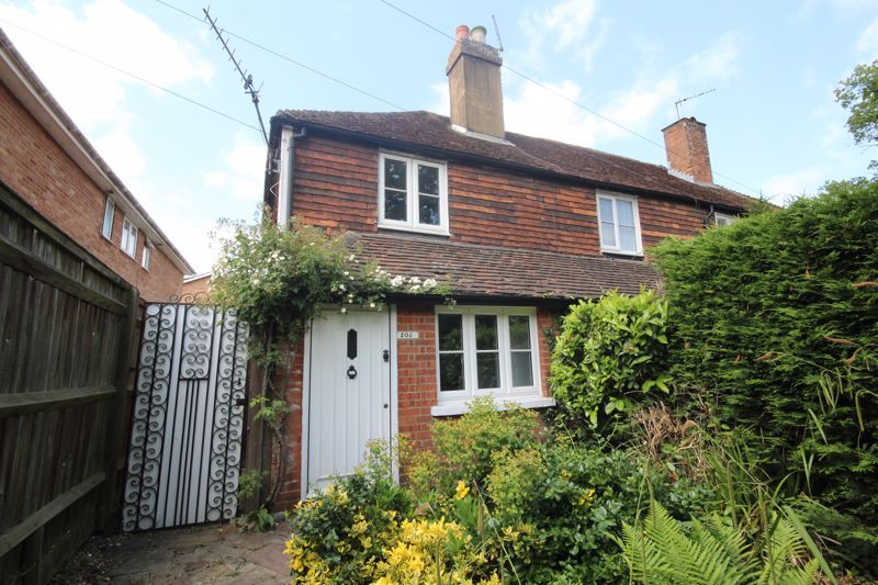 1 bed terraced house for sale in Shipbourne Road, Tonbridge TN10 - Zoopla