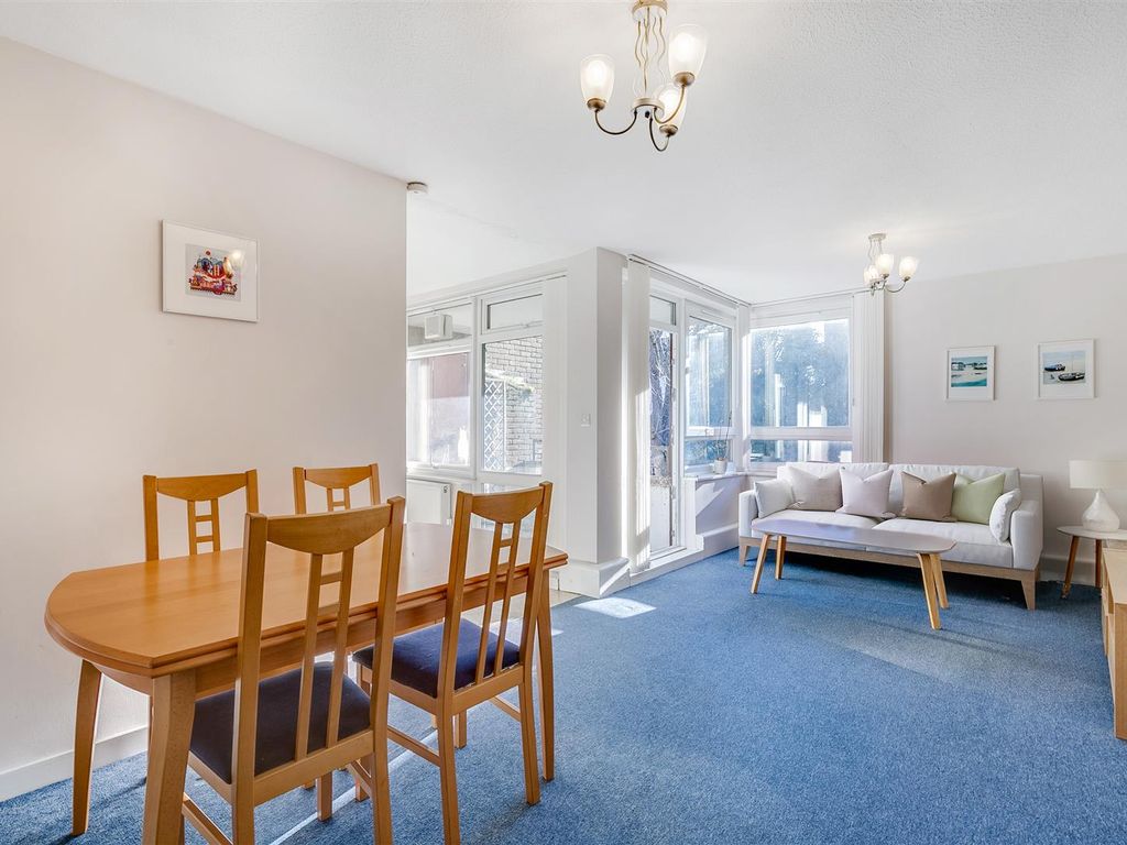 3 bed flat for sale in Augustus Road, London SW19 - Zoopla