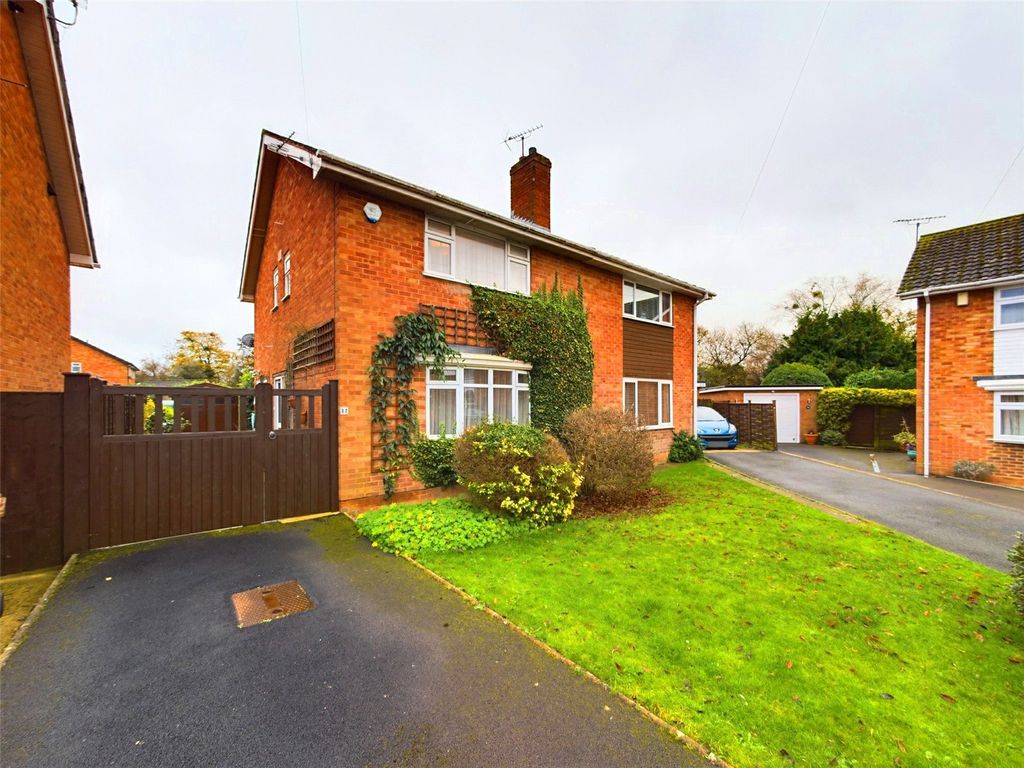 3 Bed Semi Detached House For Sale In Springbank Grove Cheltenham