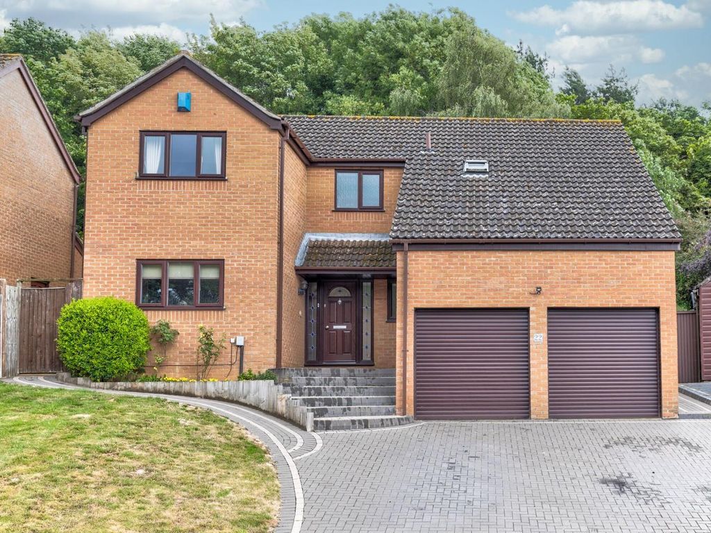 4 Bed Detached House For Sale In Tall Trees Close West Hunsbury