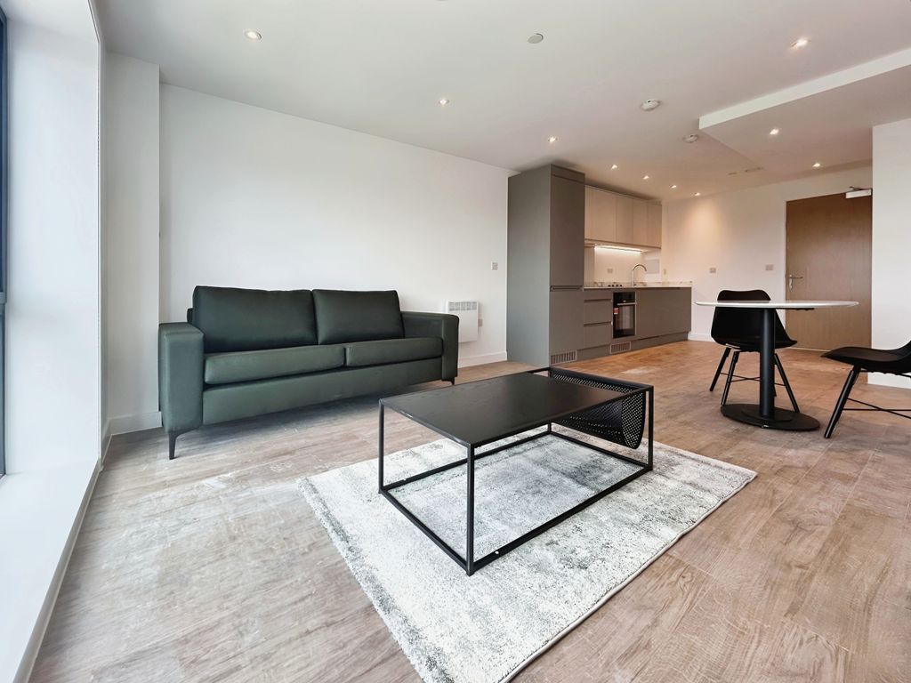 1 bed flat to rent in Phoenix, Saxton Lane, Leeds LS9, £895 pcm - Zoopla