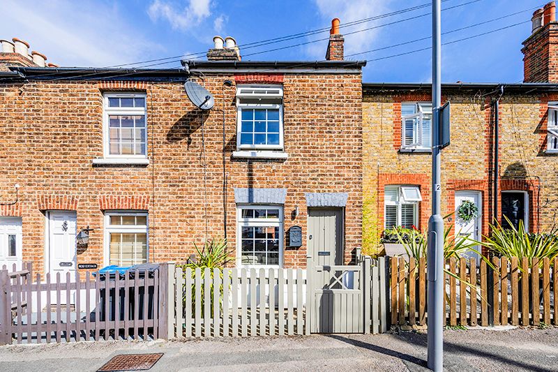 2 bed terraced house for sale in Haycroft Road, Surbiton KT6, £525,000 ...