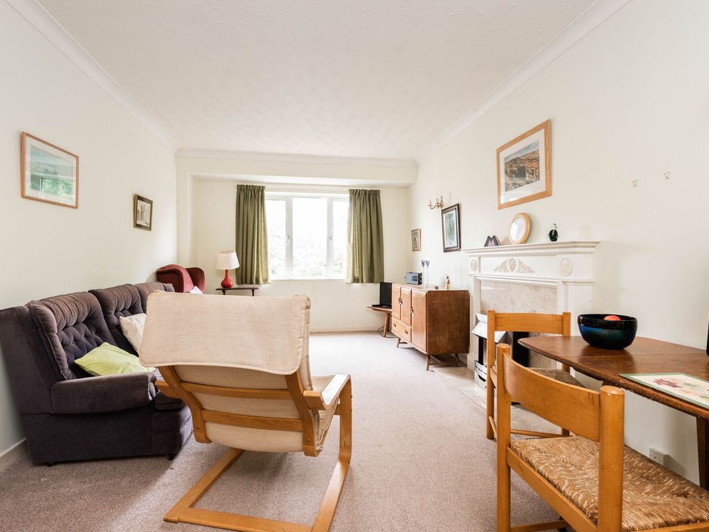 1 bed flat for sale in St. Marys Mead, Windrush Court OX28 - Zoopla