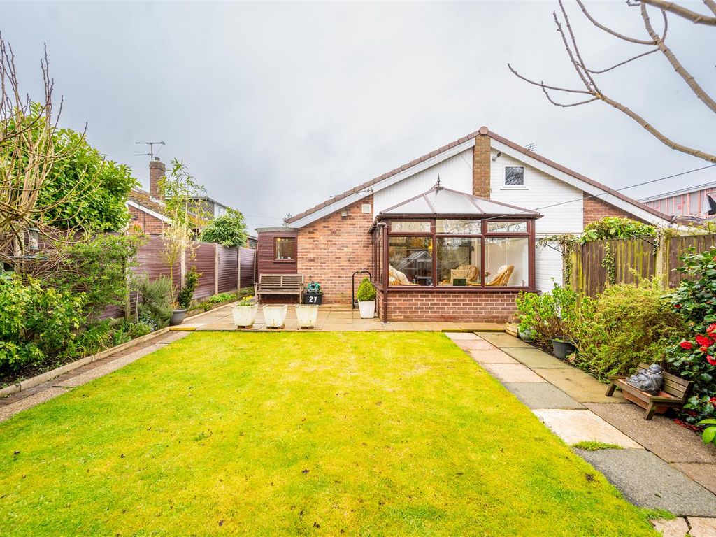 2 Bed Semi Detached Bungalow For Sale In Henderson Drive Rainford St