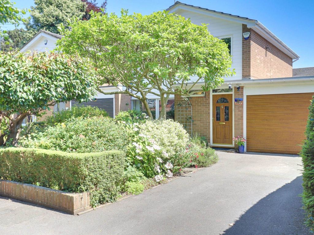 3 bed link detached house for sale in Grosvenor Road, Caversham RG4, £ ...