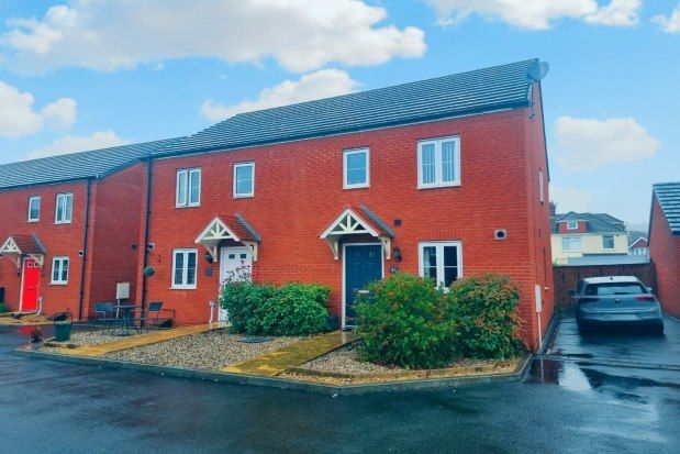 3 bed property to rent in Stryd Bennett, Llanelli SA15 - Zoopla