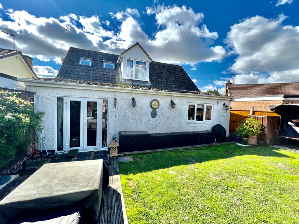 3 bed bungalow for sale in Carmen Grove, Groby, Leicester LE6 - Zoopla