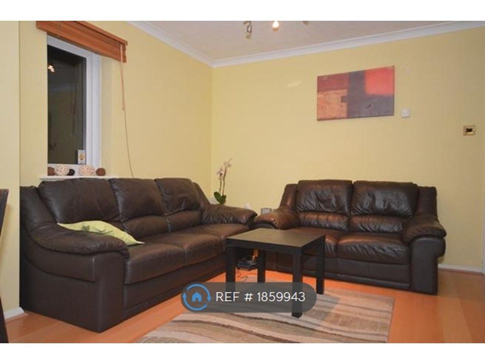 3 bed end terrace house to rent in Butchers Road, London E16, £2,200 ...