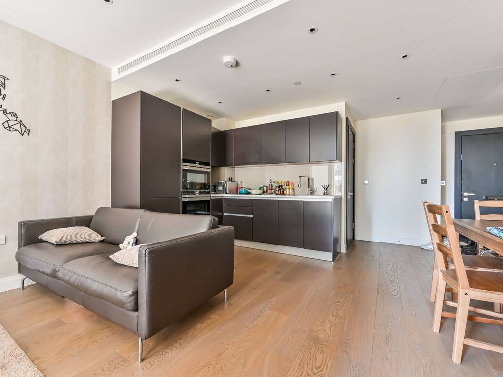 1 bed flat for sale in Valetta House, Queenstown Road, Battersea Park ...