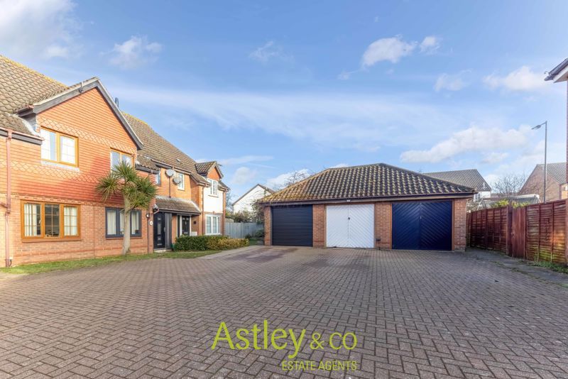 3 bed end terrace house for sale in Coleman Close, Drayton, Norwich NR8 ...