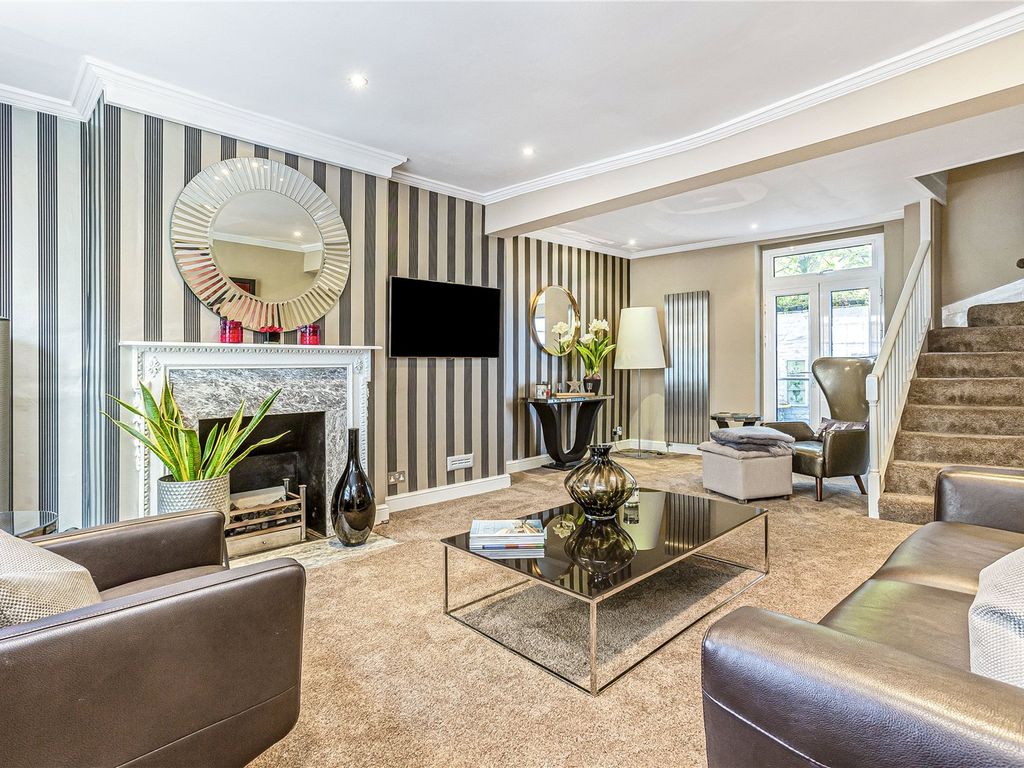 4 bed terraced house for sale in Cheyne Row, London SW3, £2,500,000 ...