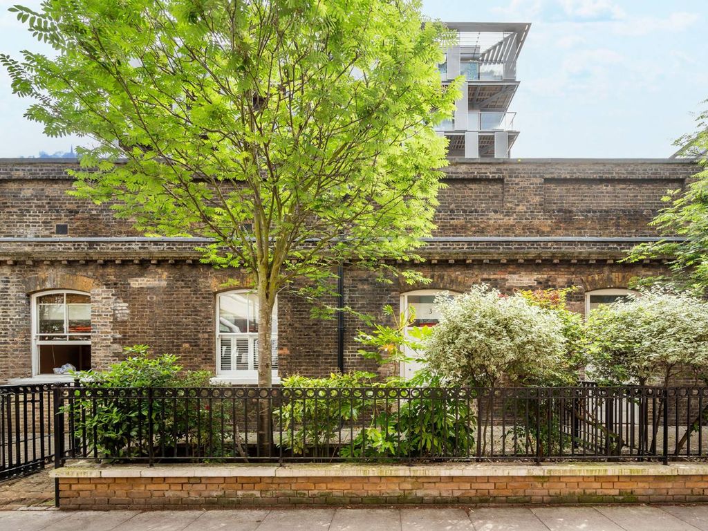 3 bed terraced house for sale in Major Draper Street, Woolwich ...