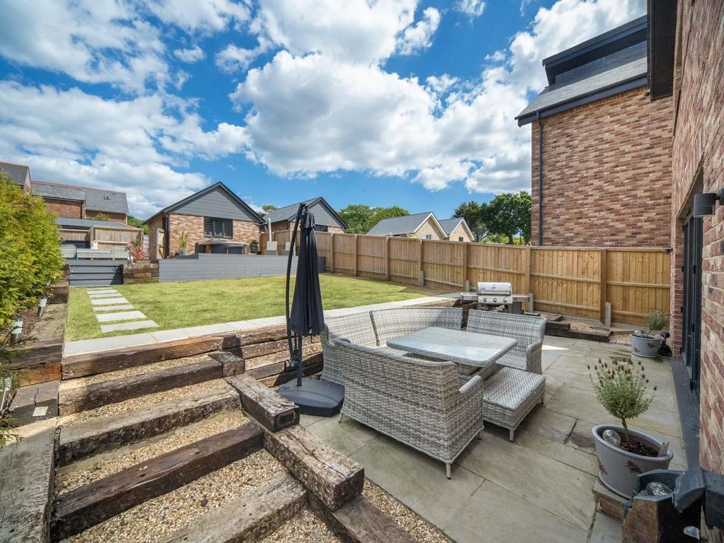 New home, 4 bed detached house for sale in Modern Detached Home ...