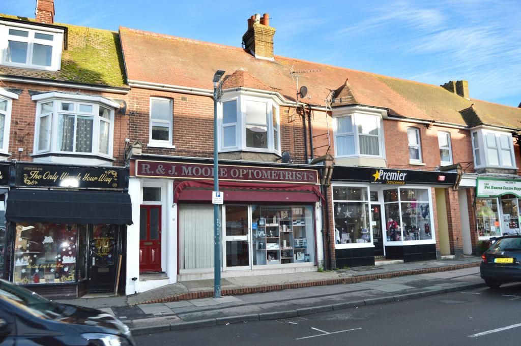 3 bed maisonette to rent in Station Road, Birchington CT7, £1,000 pcm ...