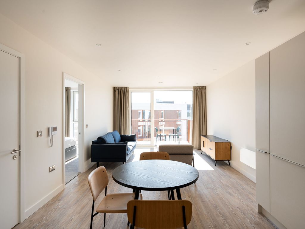 1 bed flat to rent in The Kell, Gillingham Gate Road, Gillingham ME4, £ ...