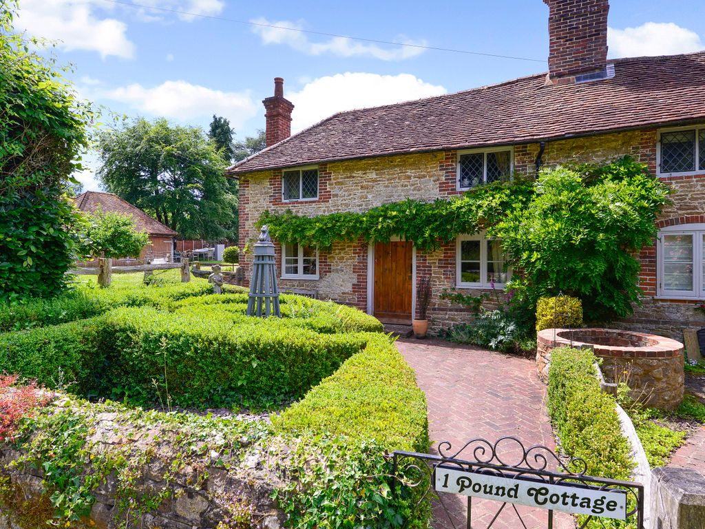 4 bed cottage for sale in The Street, Hascombe GU8 - Zoopla