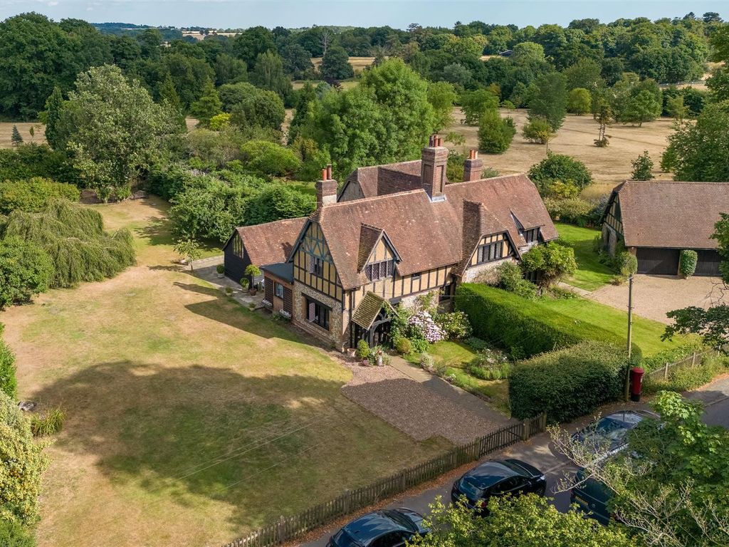 3 bed semi-detached house for sale in High Road, Chipstead, Coulsdon ...