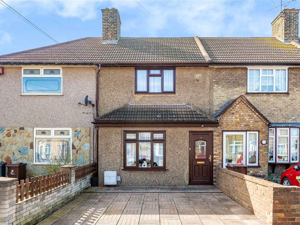 2 Bed Terraced House For Sale In Rowdowns Road Dagenham Rm9 £350 000