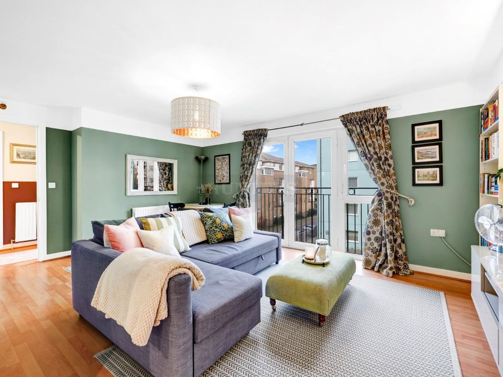 2 bed flat for sale in Bill Faust House Tarling Street, London E1, £ ...